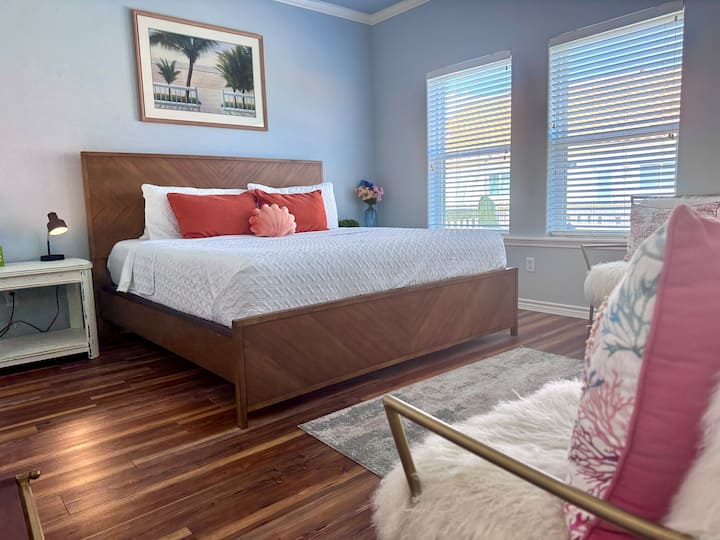 Coastal Condo W/pool, Private Patio, And Boat Slip - Corpus Christi, TX