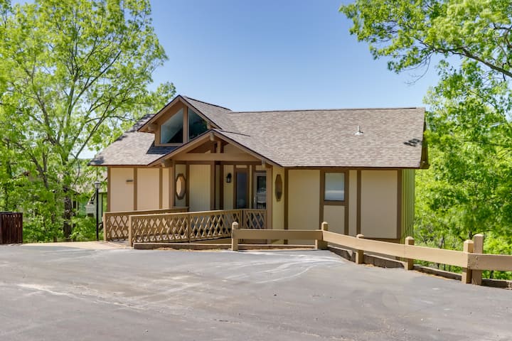 Osage Beach Vacation Rental W/ Deck & Grill - Sunrise Beach, MO