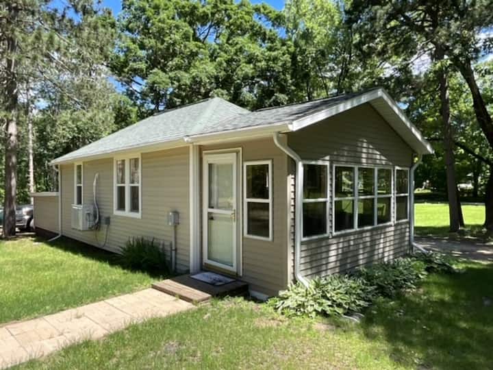 Walleye Waters Cottage - Portage, WI
