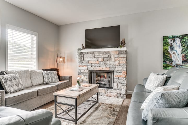 Charming Helen Vacation Rental 2 Mi To Village! - Helen, GA