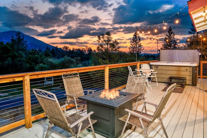 Quail Haven A-frame Cabin With Hot Tub! - Bass Lake, CA