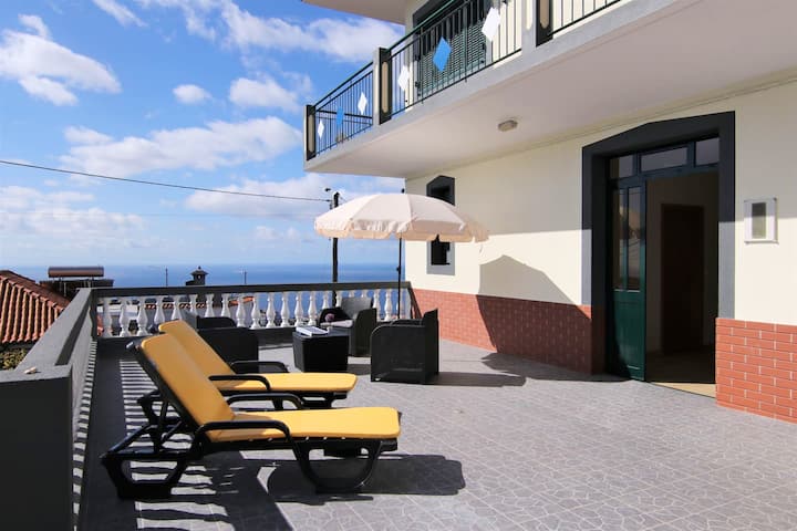 Maison Magnifique à Calheta Avec Vue Mer - Calheta