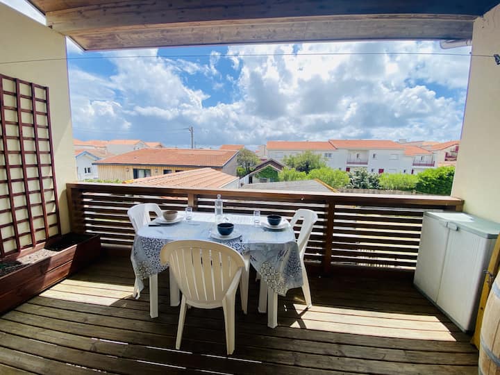 Agréable T1 Mezzanine Avec Terrasse Au Coeur De La - Biscarrosse
