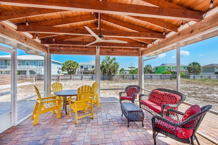 Walk To Beach|pet Friendly|3br Sugar Shack - Pensacola Beach, FL