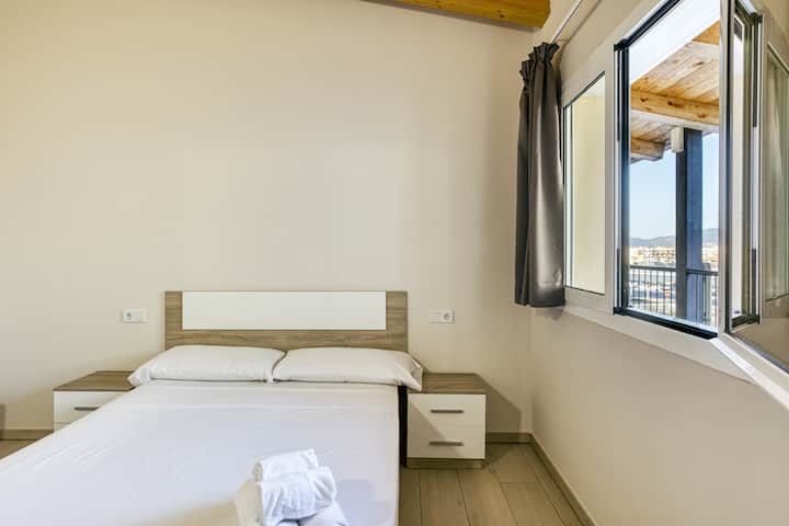 Giuliano Empuria Para 6 Personas - Costa Brava