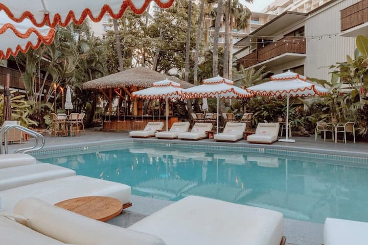 Close To Waikiki Beach | Pool. Hot Tub. Bar. - O‘ahu, HI