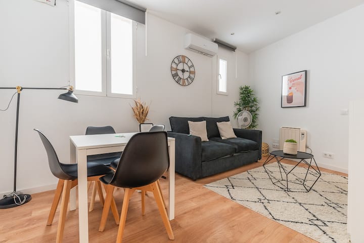 Modern & Cozy - 1bedroom 1bathroom - Lavapies - Estación de Cercanias de Recoletos - Madrid