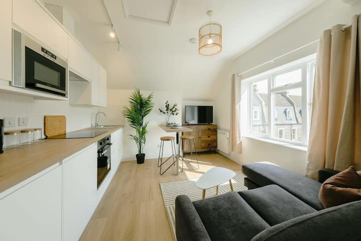 Grange Rd Flat 5 One Bedroom - Bristol