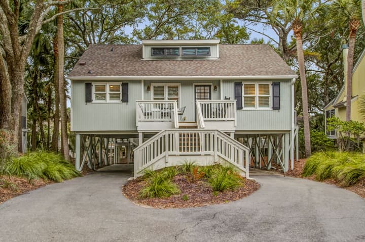 Seabrook Exclusives | 527 Tarpon Pond - Seabrook Island, SC