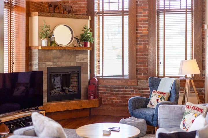 Beautiful 3 Bedroom L Sleeps 5 - Fernie