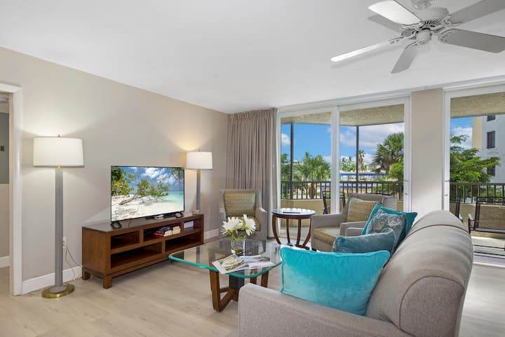 Beach Front Heated Pool 2br Gullwing #203 - Fort Myers Beach, FL