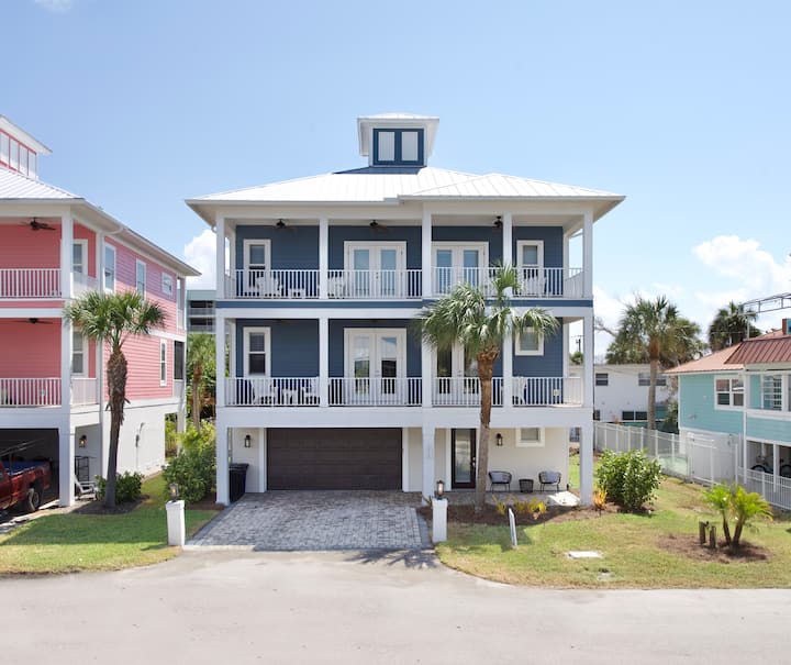 Steps To Pool-pet Friendly4br Blue View - Fort Myers Beach, FL