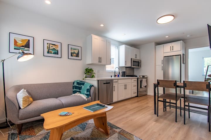 2bdrm New Build In Central Location - 시애틀