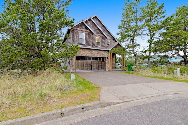 4br Coastal Home With A Game Room - Dog-friendly - Pacific City, OR