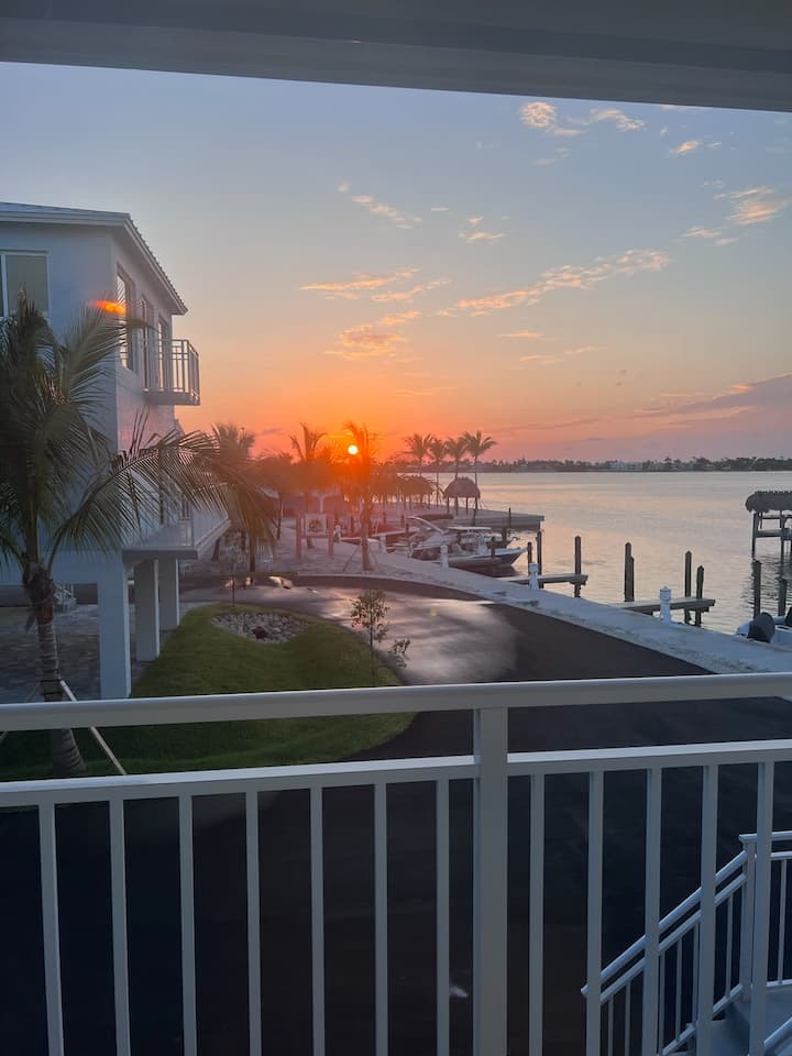Ocean Potion 1b/2b 3balconies Ocean View - Marathon, FL