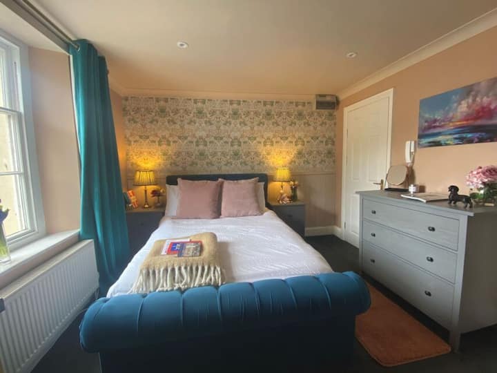 Town Centre Tavistock, Devon. Studio Apartment. - Tavistock