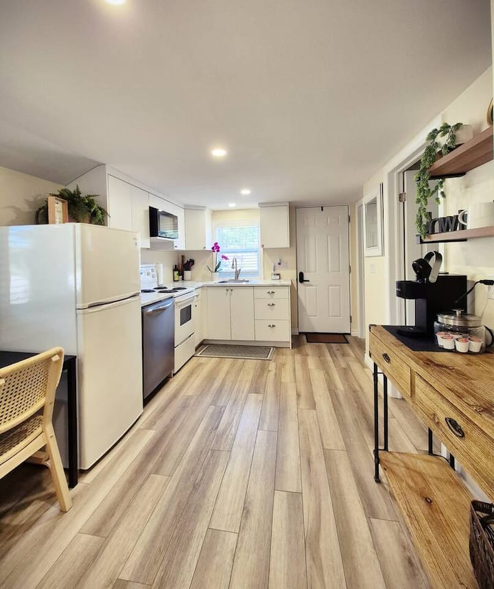 Parkview Boho Cottage 5 - Cedar Serenity - Leamington