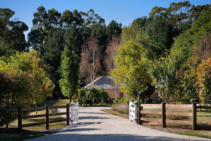 Maison 24 - Elegant 2 Bedroom 2 Bathroom Trentham - Trentham