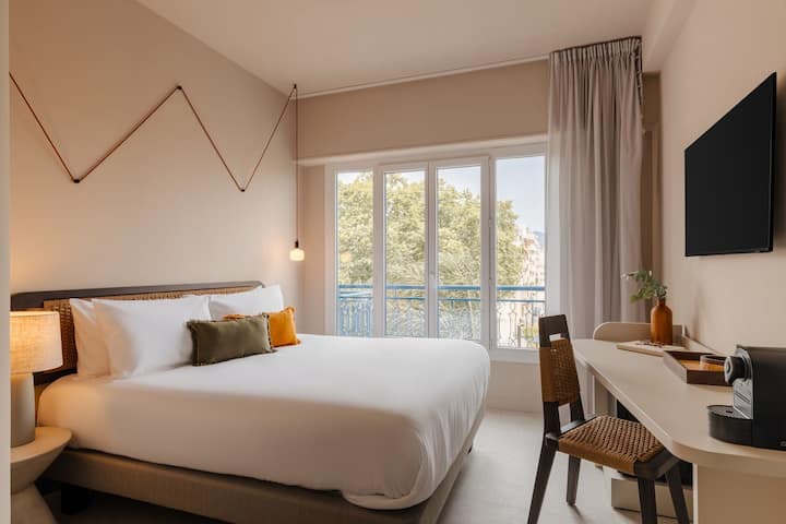 Sonder At Yelo Promenade | Queen Room W/ Sea View - Niza