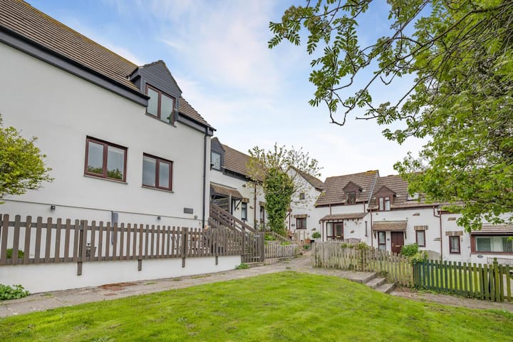 2 Bed In Padstow (Oc-p00385) - Edmonton, UK