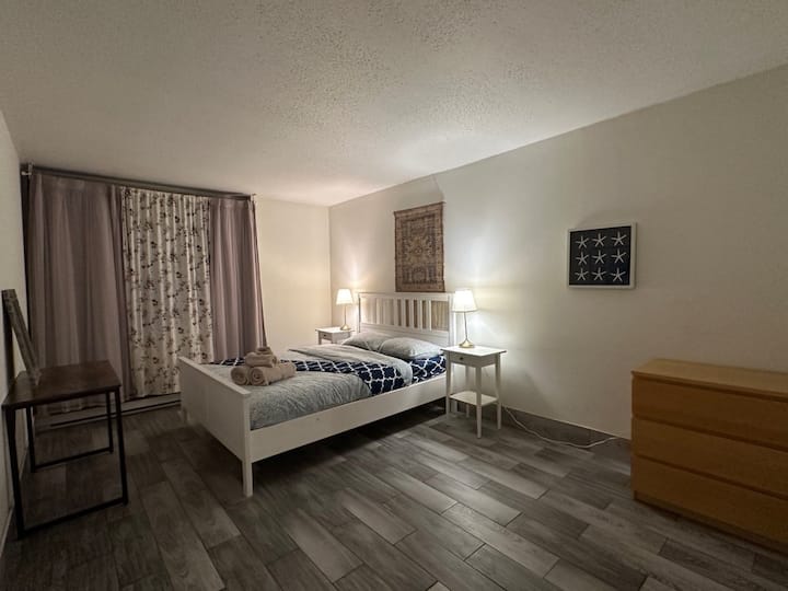Sunshine 1br Apt Concordia Metro - Montreal
