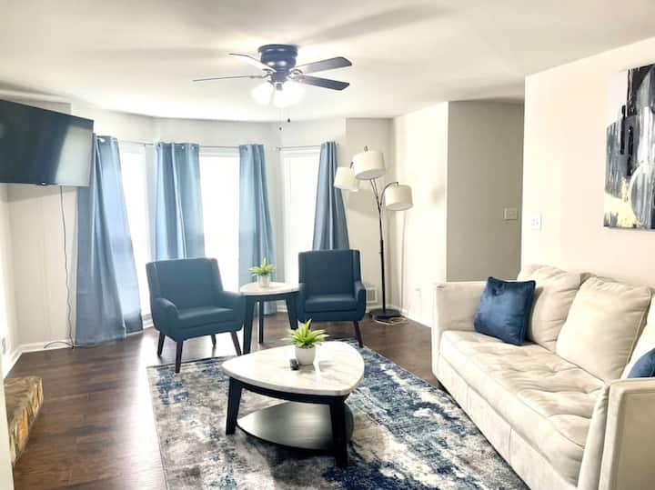 Getaway Home, Huge Yard And Smart Tvs In All Rooms - Snellville, GA