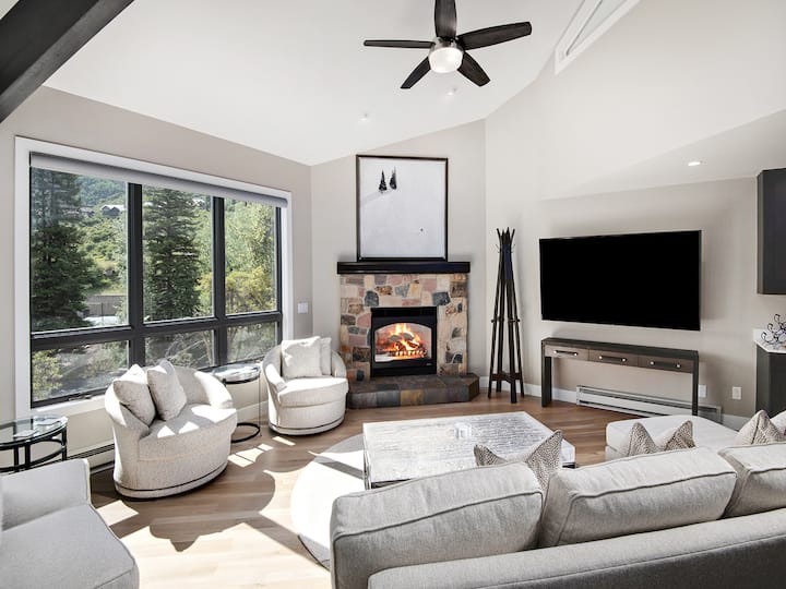 Coldstream Townhome 15 | Spacious 5bd Townhome - Vail, CO