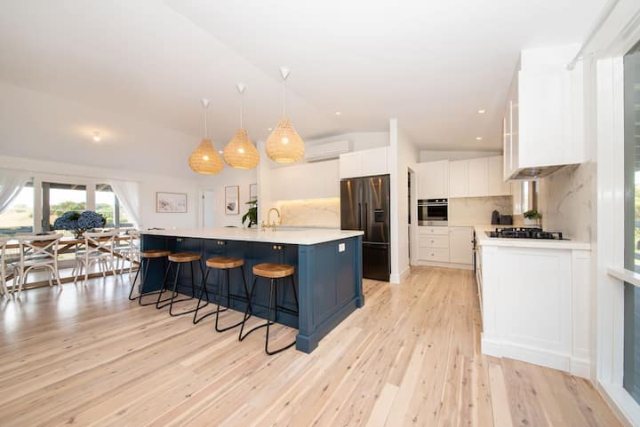 Dundas On The Beach At St Andrews - Sorrento