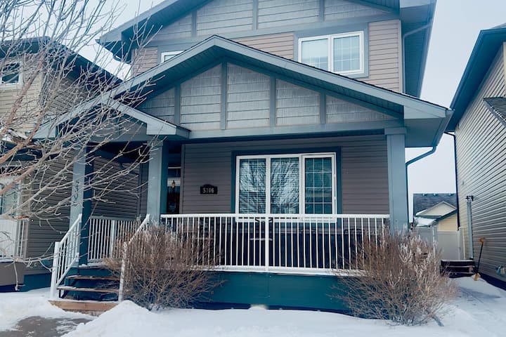 Harbour Landing Family Home - Regina
