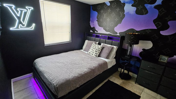 The Gawdy Den/fast Wi-fi/close To Downtown - Houston, TX