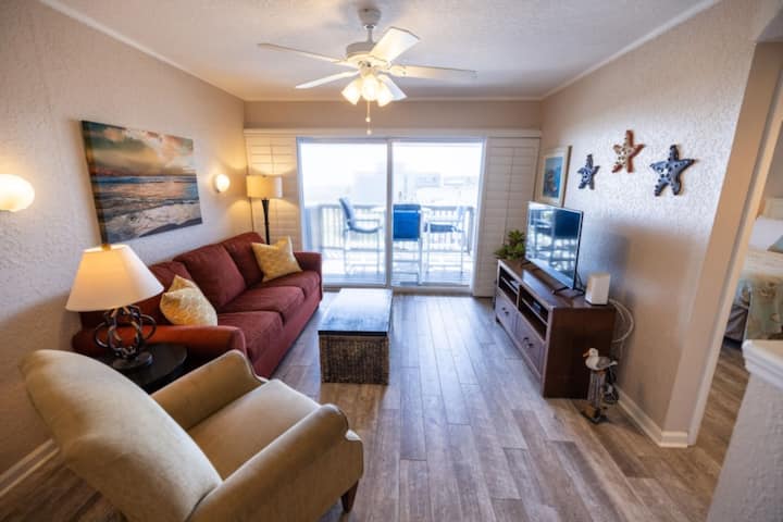 Shoreline Serenity: Oceanfront Views W/ Pool - Fernandina Beach, FL