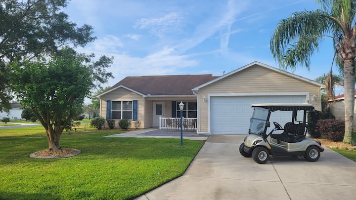 Heading Due West - The Villages, FL