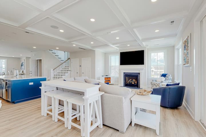 Immaculate 5br Bay-view Home With Karaoke - Fenwick Island, DE