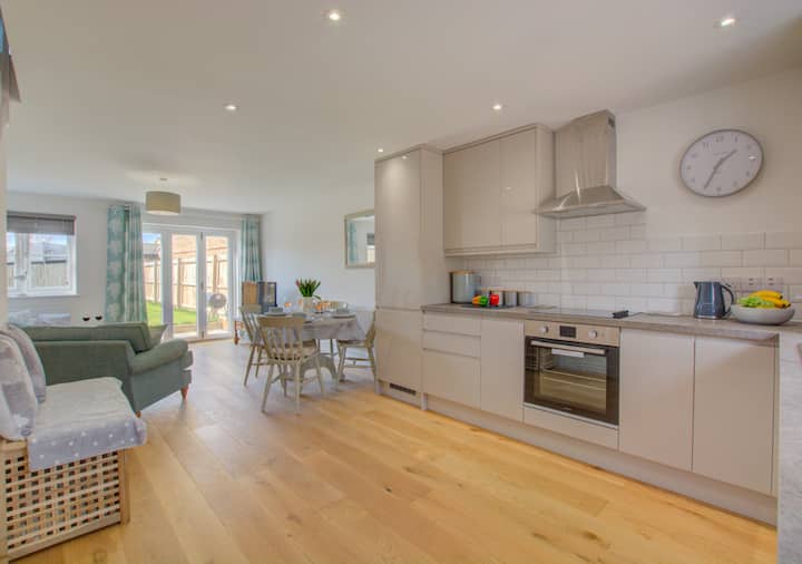 2 Bakehouse Cottages - Hunstanton