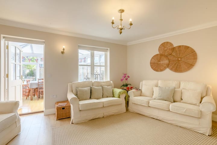 2 Bed In Holt (Oc-1810) - Salthouse