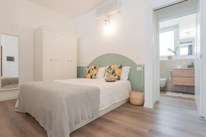 A Step From The Dome Apartment - Como