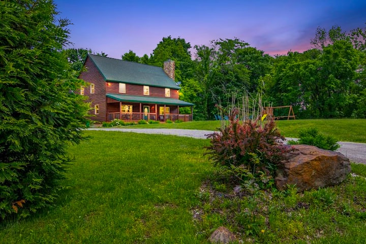 Dragonfly Lodge | Hocking Hills - Logan, OH