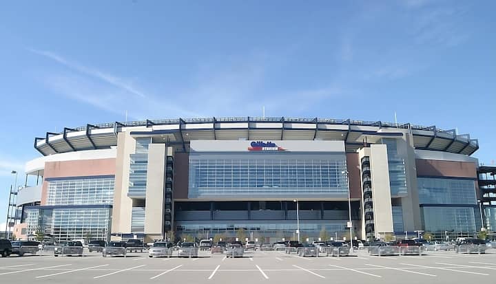 Short Walk To Gillette Stadium! Free Breakfast! - Foxborough, MA