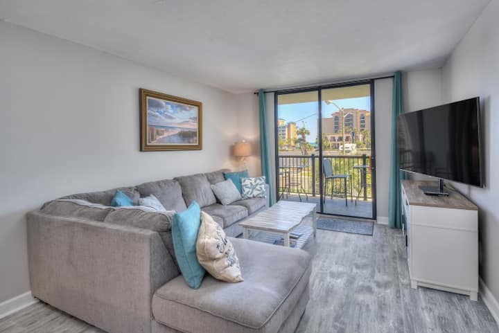Holiday Towers 204-2br/ba Close Walk To The Beach - Myrtle Beach, SC