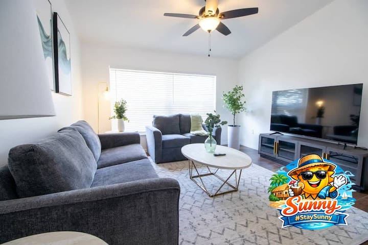 Entire Modern Home In Dade City - Dade City, FL