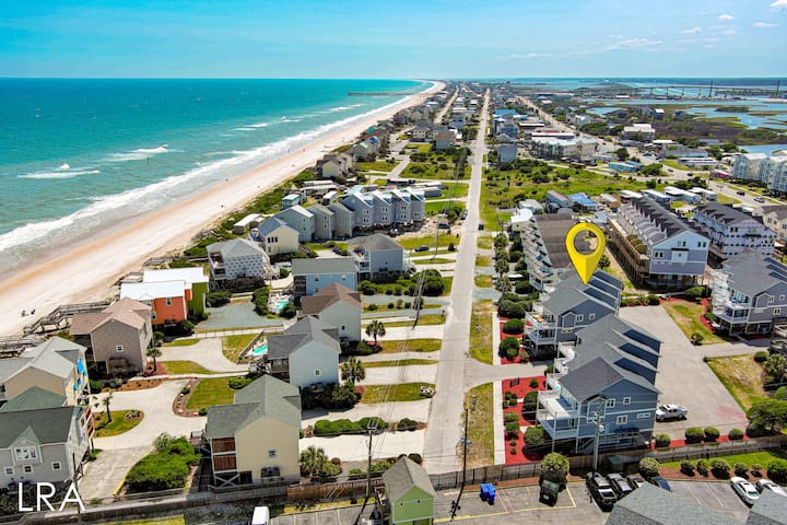 3 Gulls & A Buoy: Shore Fun Awaits! - Surf City, NC
