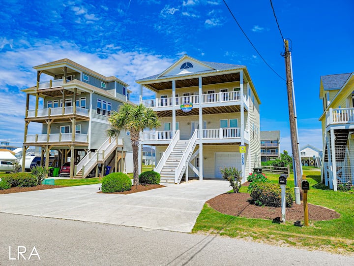 Shorely Blessed: Coastal Comfort & Scenic Views - Surf City, NC