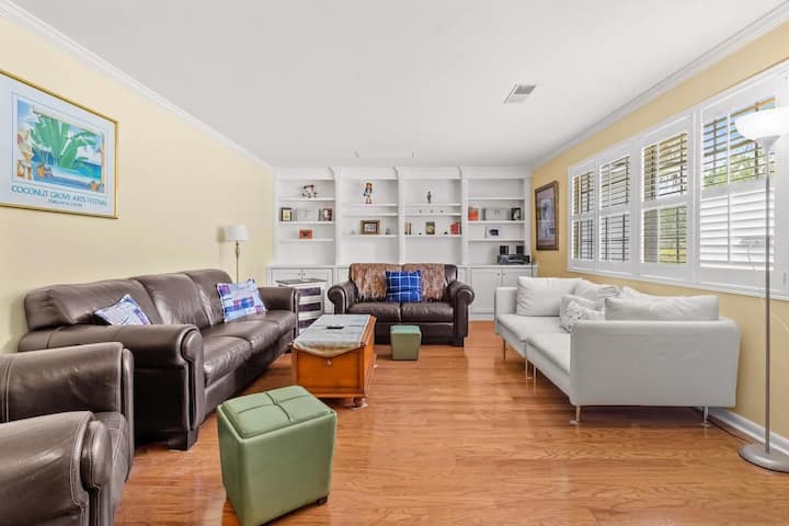 Expansive Forest Ridge Retreat In Central Gnv - ゲインズビル, FL