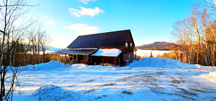 Burnt Jacket Lodge *Incredible Views* Sleeps 15 - Greenville, ME