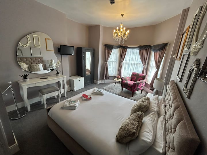 Deluxe Double Room With Sea View - Great Yarmouth