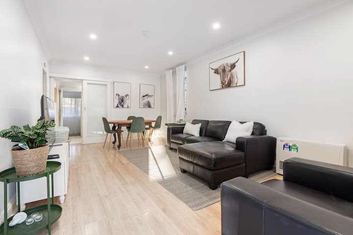 Neat & Tidy Home In Trendy East Orange - Sleeps 4 - Orange