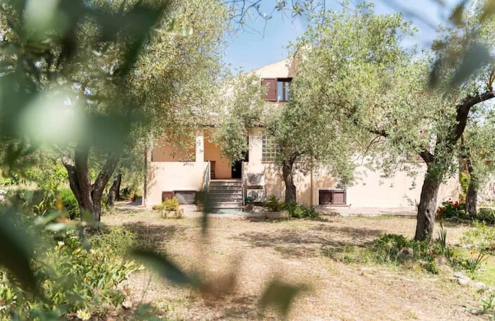 Villa Be, Villa Nel Verde Di Alghero - Alghero