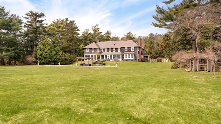 8br/6.5ba: Quiogue, Private Pool And Tennis - Westhampton, NY