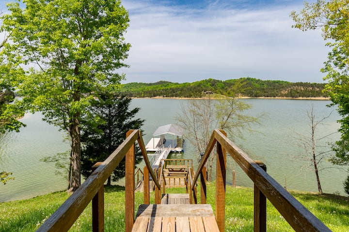Sunset Breeze | Hot Tub, Lake View + Dock! - Douglas Lake, TN
