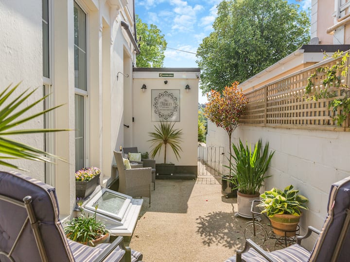 The Hideaway At The Morley - Newton Abbot